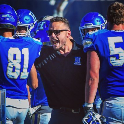 Football Motion: Pre-Snap Movement in the Offense - vIQtory Sports